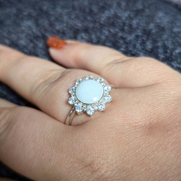 Custom RESIN MEMORIAL PYRAMID// Eco Resin Pyramid, Cremains Memorial ...