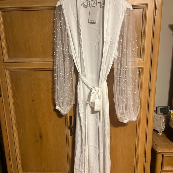 Long Robe for Bride With Puff Organza Sleeves Bridal Robe Wide Sleeves ...