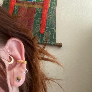 ASTM F136 Titanium Conch Labret, Curved Gem and Bead Conch Earring ...