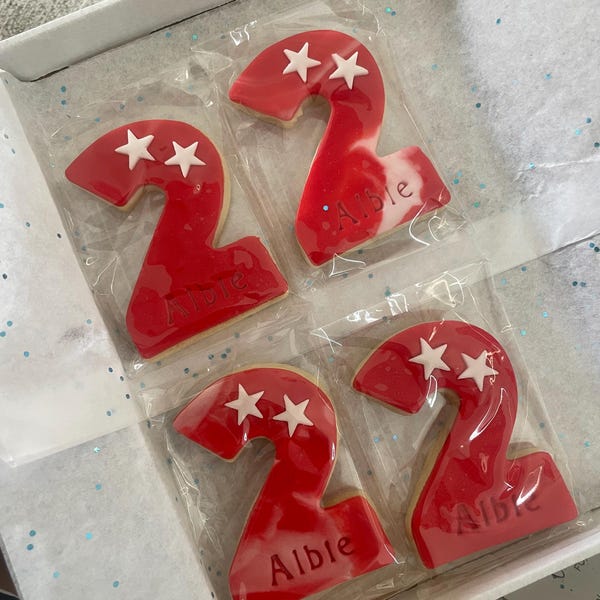 Personalised Graduation Biscuits/ Graduation Cookies/ Graduation Gift ...