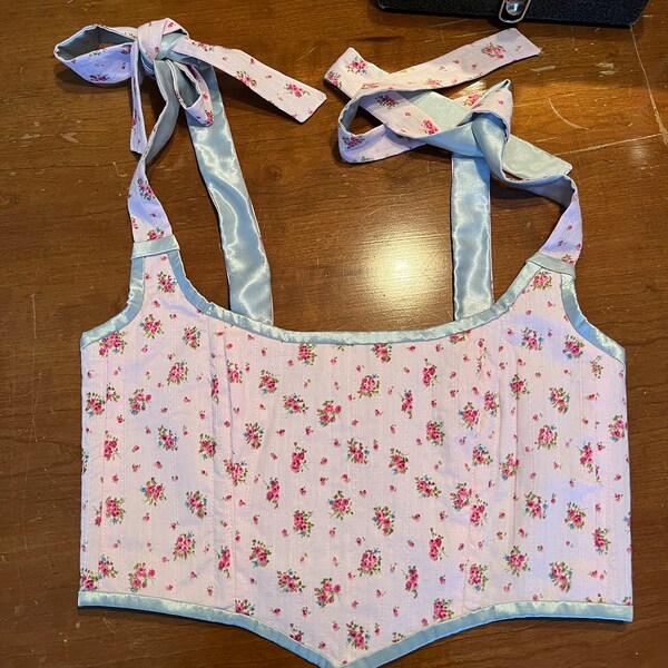 Romantic Corset Sewing Pattern With Straps, Adjustable Lacing at Back ...