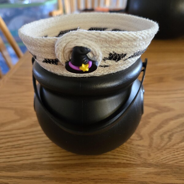 Buttons Galore & More Christmas Collection of Novelty Buttons for DIY ...