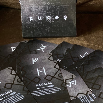 Runes Oracle Celtic Cards 24 Cards Oracle Oracle Deck Fortune Telling ...