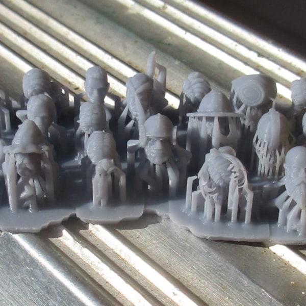 Alternative Helmeted Heads - 28mm - Wargaming - Resin Models - Fine ...