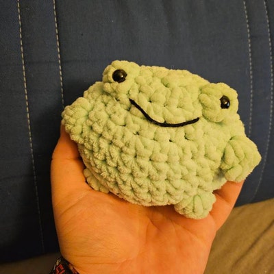 Ted the Thick Toad, Free NO-SEW Crochet Amigurumi PDF Pattern, Small ...