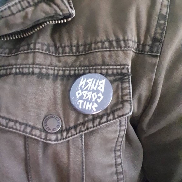 Burn Corpo Shit Cyberpunk 2077 Button Pin Badge - Etsy