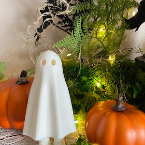3D Printed Ghost Figure With Retractable Legs Unique Stand-up ...