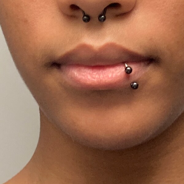 16g Lip Ring Labret • 4mm Ball Classic Lip Ring • Gold Medusa Lip ...