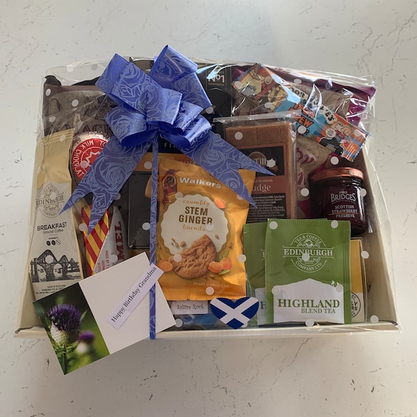 Irish Gift Hamper | Ireland Snack Gift | Gift Box From Ireland ...