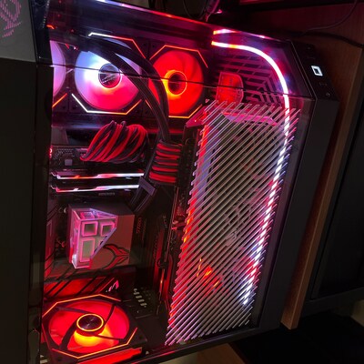 Hyte Y60 Custom Vented Side Panel - Etsy