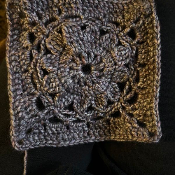 PATTERN Granny Square Shawl Crochet Pattern - Etsy