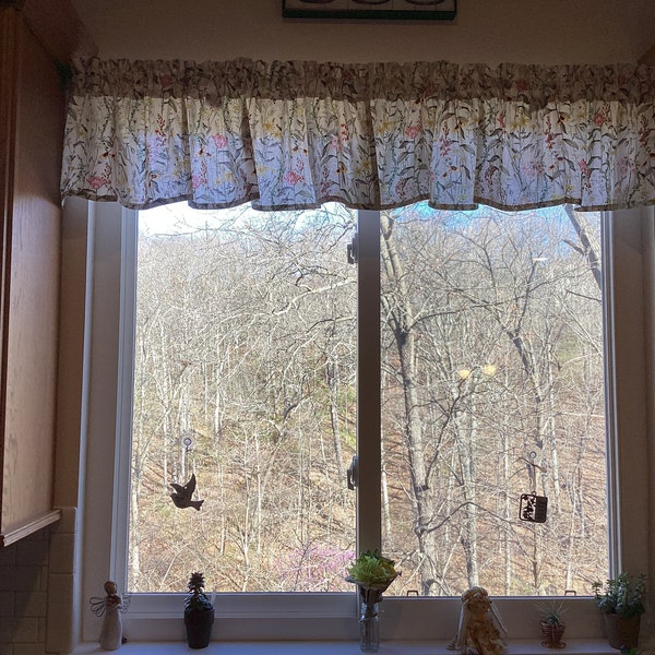 Wildflower Valance: Botanical Country Farmhouse Kitchen Curtain - Etsy