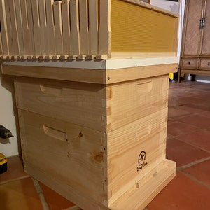 Bee Hive 10 Frame Langstroth 2 Deep Brood Boxes & 3 Medium Super Boxes ...