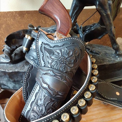 Tombstone Johnny Ringo Old West Leather Cowboy Holster and Belt Rig ...