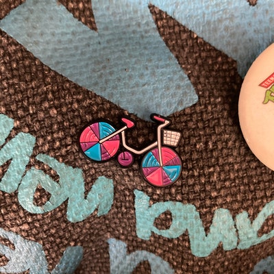 Polyamory Award Badge Pride Pin Minimalist Pride Polyamory - Etsy