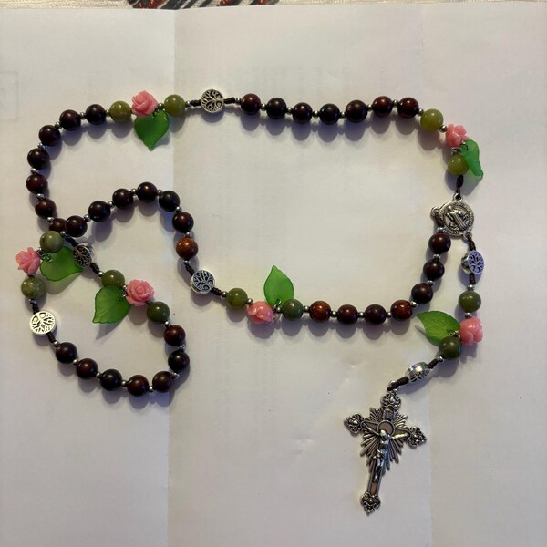 The Claritas Rosary Clear Glass, Rose Gold, and Rhinestones Unique ...