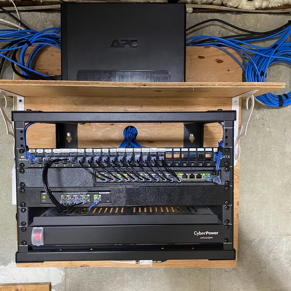 Netgear 8 Port Switch - 1U Rack Mount - Etsy