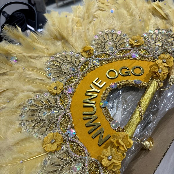Feather Wedding Fan, Nigerian Wedding Attire, Customised Handfan ...