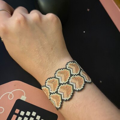 Chain of Hearts Odd Count Peyote Stitch & Brick Stitch Bracelet Pattern ...