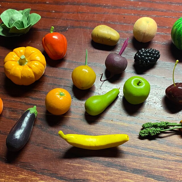 If you want a personalized set please contact me. by FruitsToys