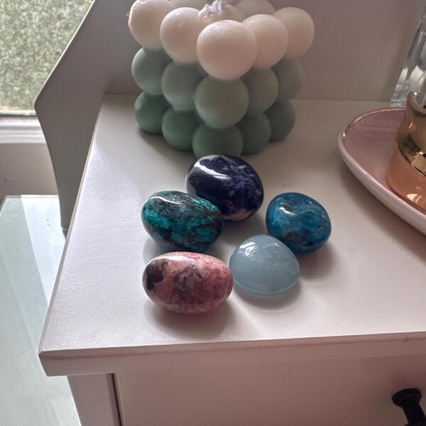 Large Unicorn Stone Palm / Unicorn Palm Stone / Pegmatite Palm / Pocket ...