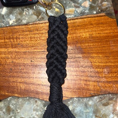 Macrame Keychain Boho Keychain Macrame Twisted Keychain - Etsy