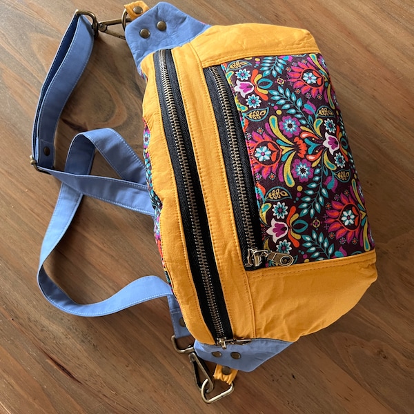 Hip Bag SEWING Pattern, VIDEO, 2 Sizes, Hipster Pouch, Fanny Pack ...