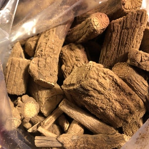 Habas De San Ignacio 1.5oz 12 a 14 Habas Enteras Ignatius Bean, Haba De ...