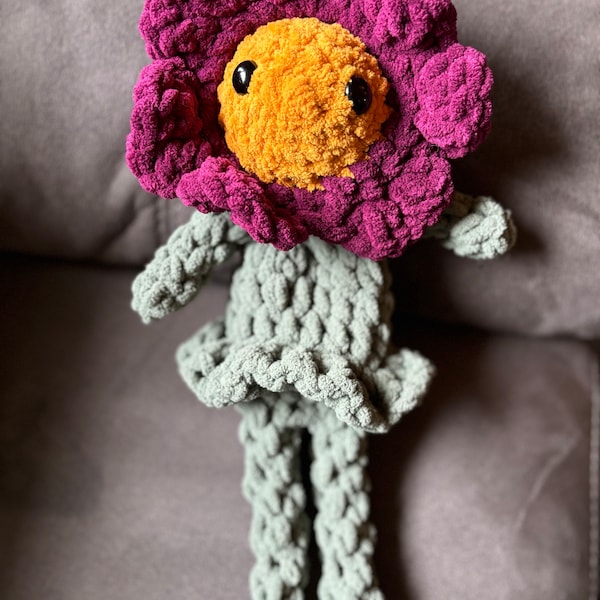Flower Friend Crochet Pattern, Sunflower Amigurumi Plush Lovey, Pattern ...