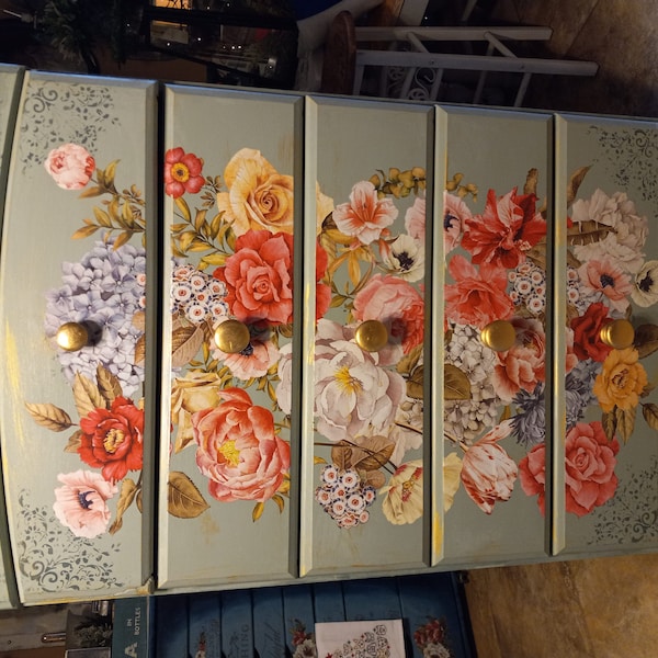 Mooving Moment 29x21 Whimsykel Designs A1 Decoupage Paper Furniture ...