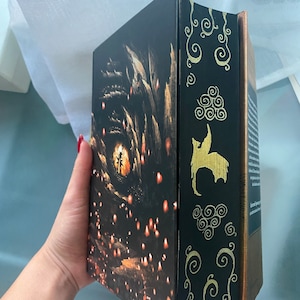 SIGNED: the Fragile Threads of Power Hand-painted BOOK EDGES V E Schwab ...
