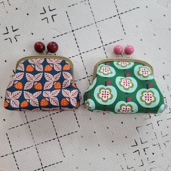 Metal Frame Coin Purse With Color Bobbles - Pearly Dark Orange - Color ...