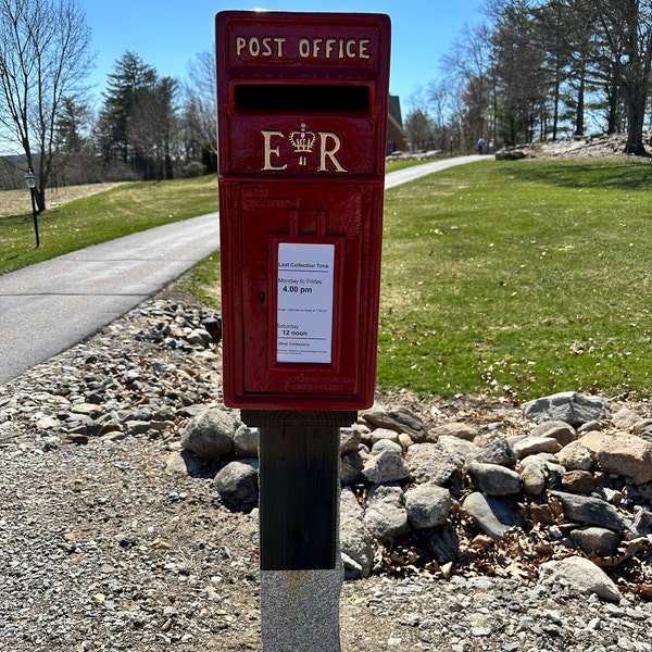 Elizabeth Regina Red ER Post Box - Etsy UK