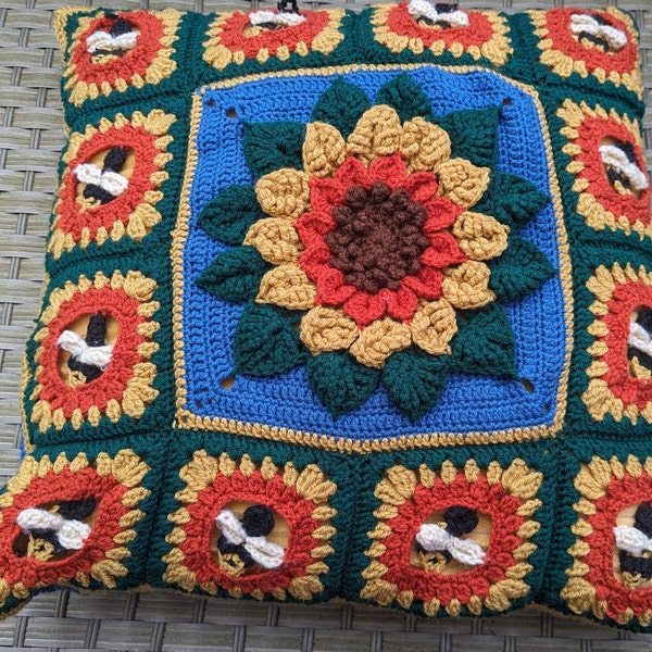 Granny's A Busy Bee Crochet Granny Square With Extra Photos and Details ...