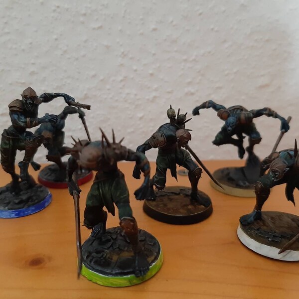 Executioner - Set 3 - 28mm and 32mm - Lot of 4 Figurines - Unglued ...