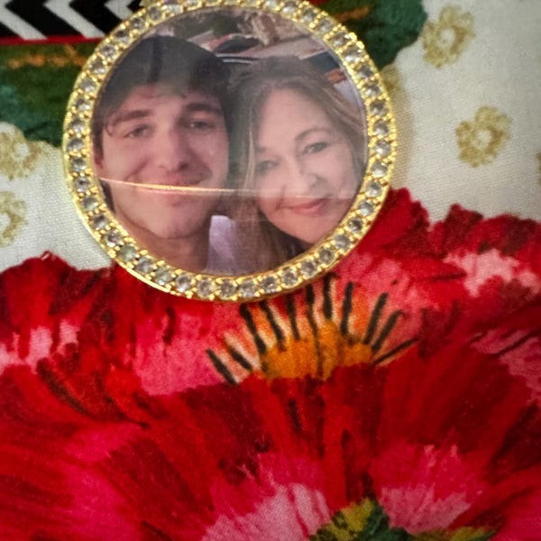 Iced Out 3 Sizes Round Personalized Family Member Picture Pendants ...