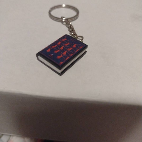 CUSTOM BOOK KEYCHAIN Personalized Gift for Book Lovers Personalized ...