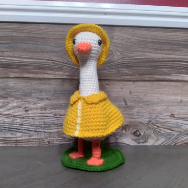 PATTERN ONLY Crochet Desk Goose PDF Pattern, Bonus: Rain Hat and Poncho ...