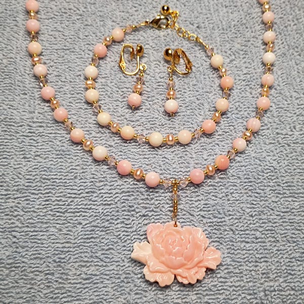 Natural Pink Shell Peony Flower, Pink Conch Peony Pendant Bead,24x35mm ...
