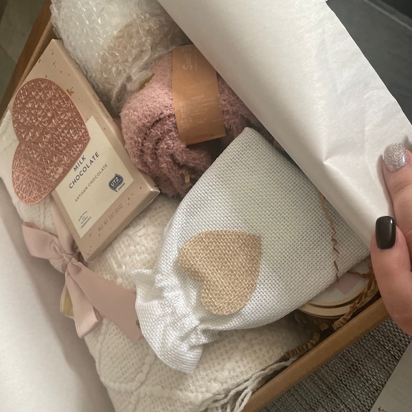 Classy Gift Basket for Women , Cozy Gift Box With Blanket, Socks ...
