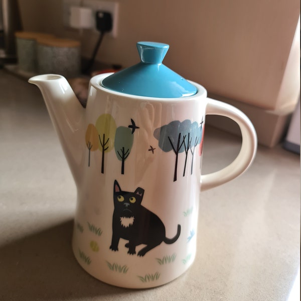 Handmade Ceramic Dog Teapot, Designed in the UK by Hannah Turner ...