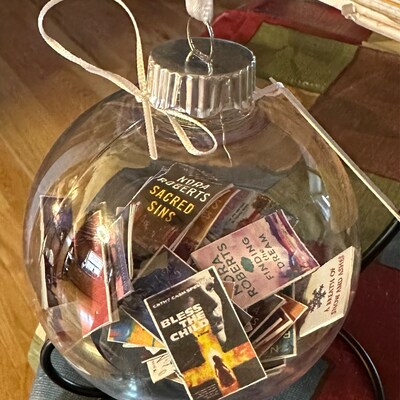 Custom Year of Books Ornament, Booktok-inspired - Etsy