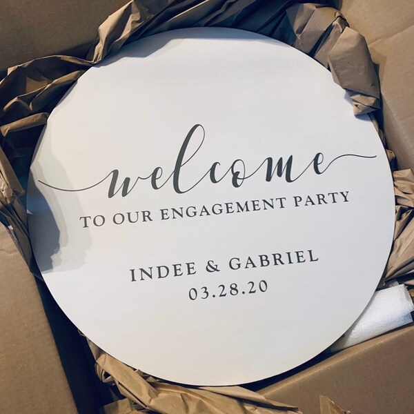 Round Wedding Welcome Sign - Custom Circle Wood Wedding Sign - Circle ...