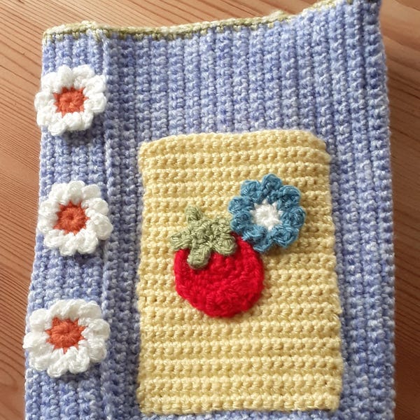 PATTERN: Crochet Strawberry Book Cover Customisable Size Daisies ...