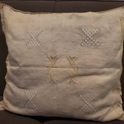 Moroccan Cover Made With Cactus Silk Bright & Sensational 18x18 ...