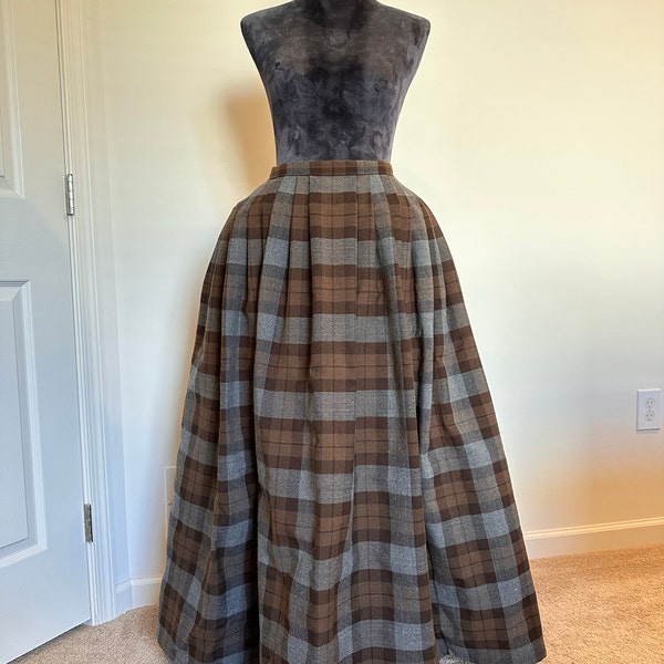 OUTLANDER Officially Licensed Homespun Wool Blend Tartan Fabric - the ...