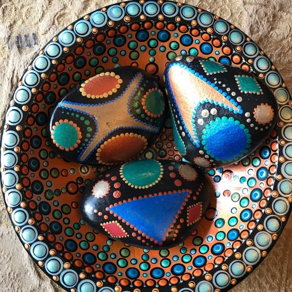 Metallic Geometric Design Painted Rocks - Etsy