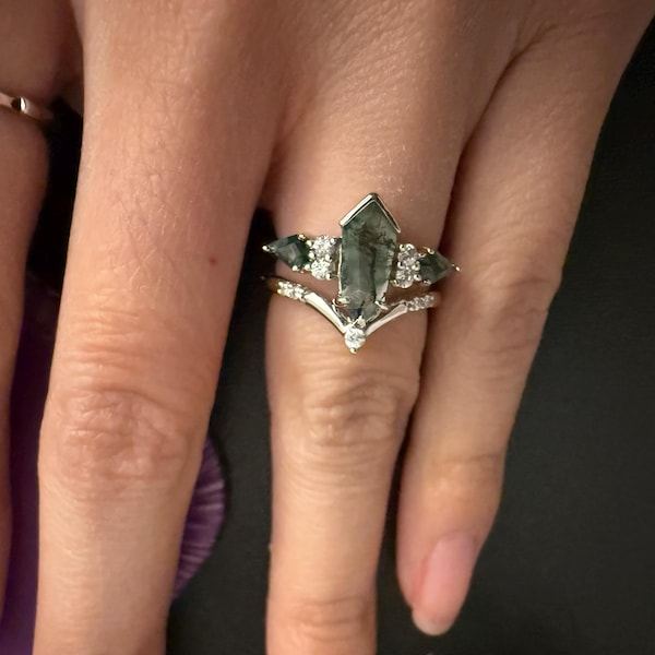 Orion Nebula Ring Set Hammered, His and Her Wedding Band, Black ...