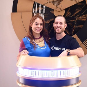 Galaxy Quest Sticker - Never Give Up, Never Surrender - Etsy