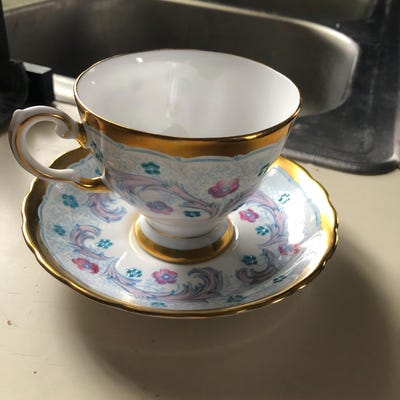 Broken Completely Mismatched Tea Cups and Saucers Vintage Tea Cups ...